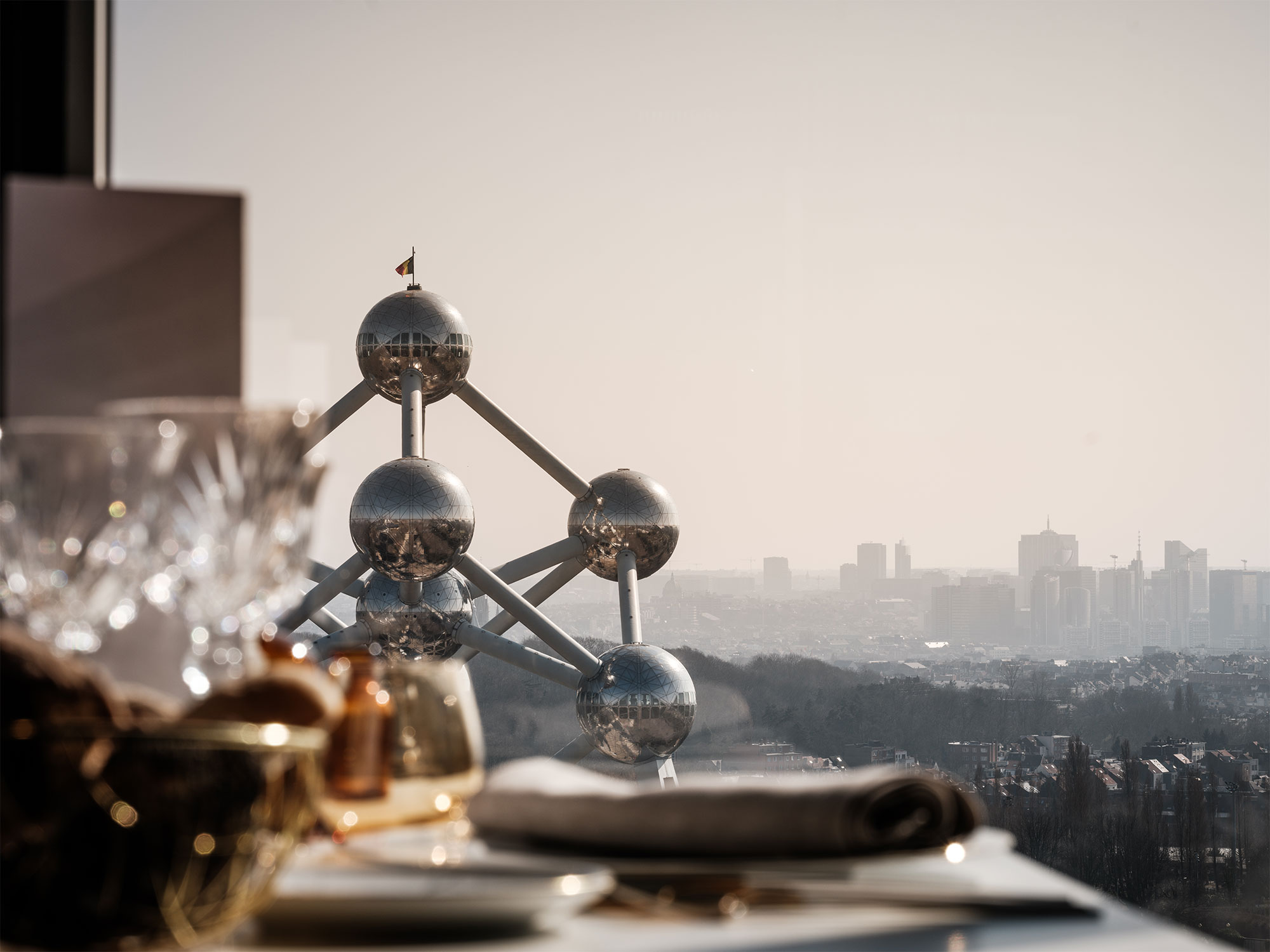 Table 58: l'expérience culinaire face à l'Atomium - Déco Idées